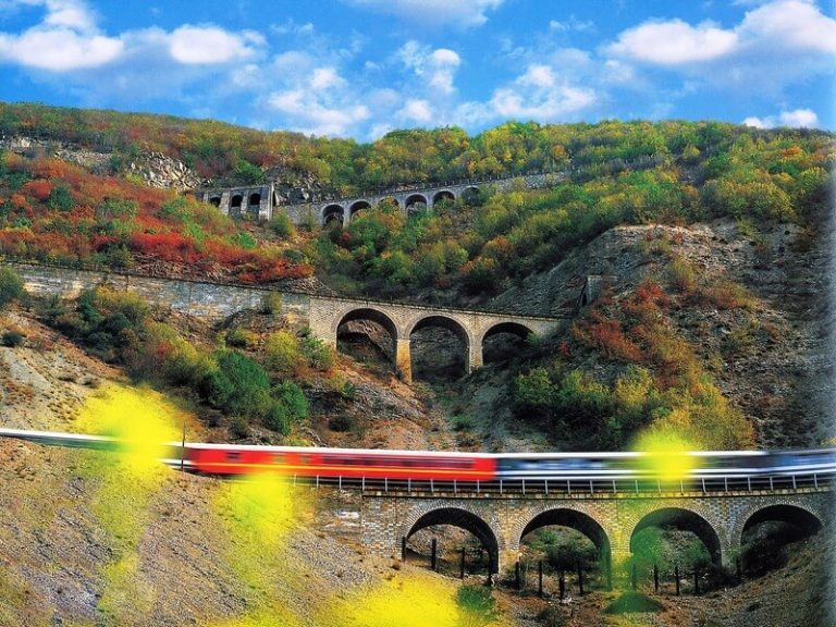 Train Travel in Iran for Tourists | Price | Routes | Rules | Companies